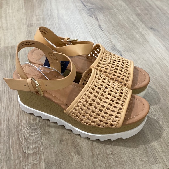 Universal Thread | Shoes | New Womens Universal Thread Alba Platform ...